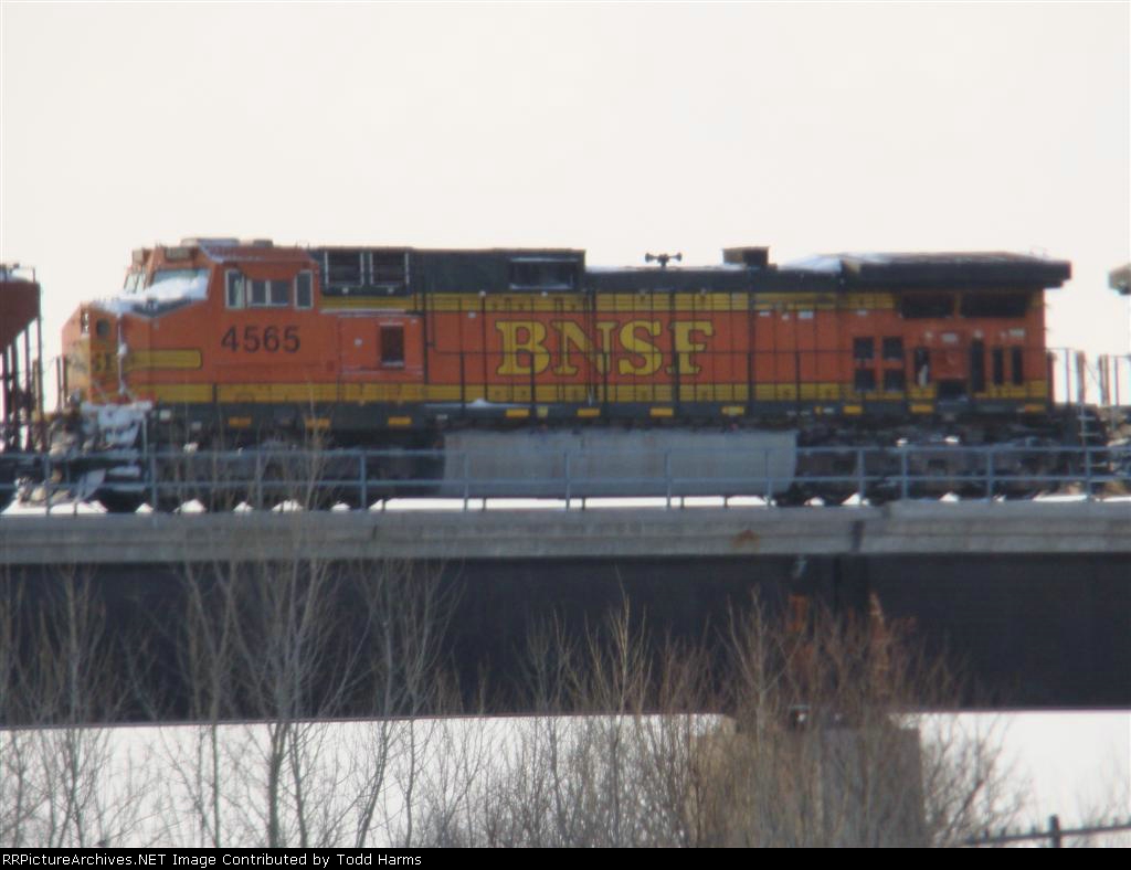 BNSF 4565